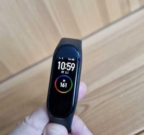 Фитнес браслет xiaomi mi band 4