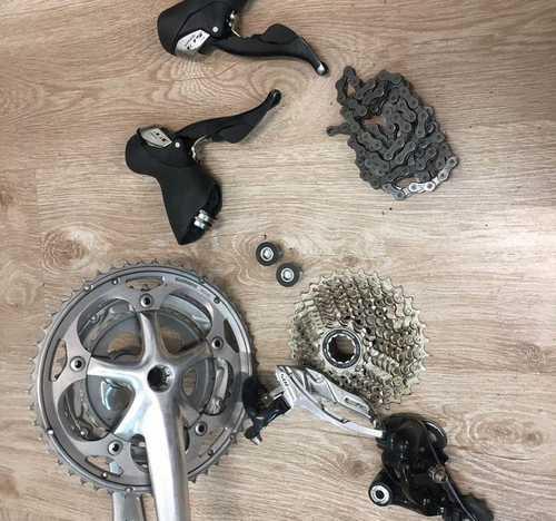 Групсет Shimano 105