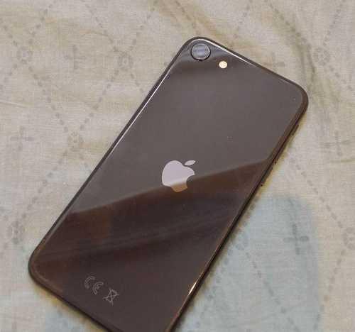 iPhone 8, 128 ГБ