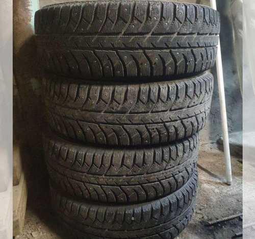 Bridgestone Ice Cruiser 7000 195/65 R15 91T