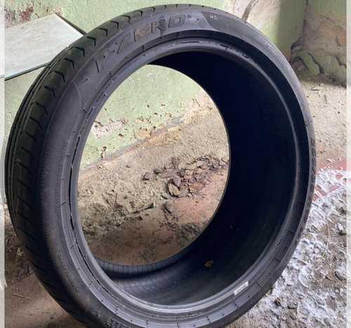 Pirelli P Zero 255/35 R19 96Y