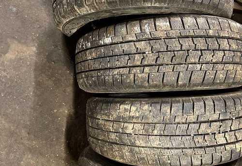 Зимние шины 215\65 R15 Goodyear Cargo Ultra Grip