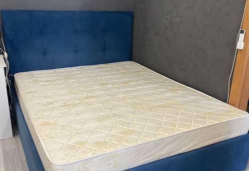 Кровать двухспальная мягкая 160/200