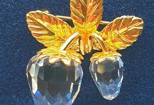 Винтаж. Брошь " Земляника".". Swarovski