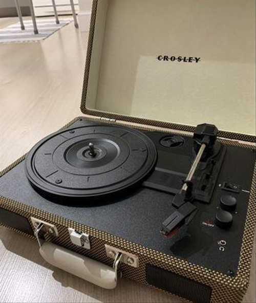 Виниловый проигрыватель crosley