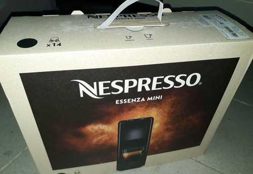 Капсульная кофемашина Nespresso Essenza mini