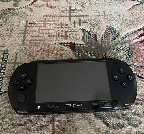 Sony psp e 1008