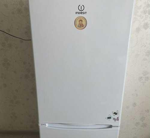 Холодильник бу indesit sb15020