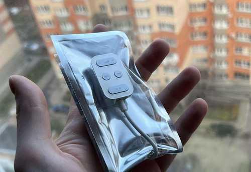 Пульт iPod Remote A1018 (для 1-4 поколения и Mini)