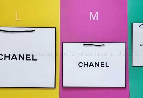 Брендовые пакеты Chanel черные / белые