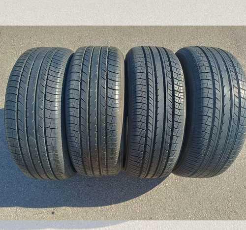 Yokohama dB Decibel E70B 215/55 R17