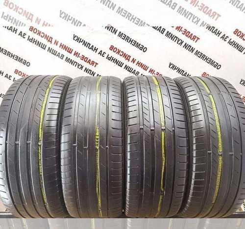 Kumho Ecsta PS71 245/45 R19 M