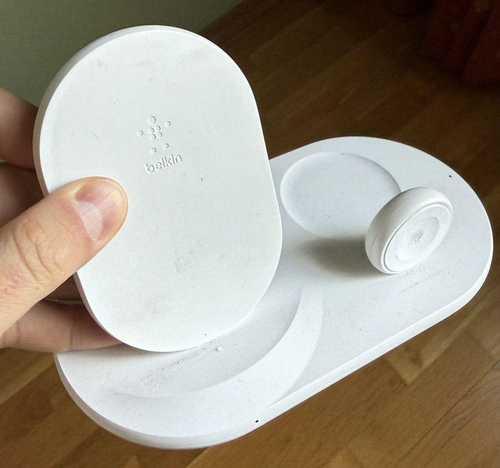 Зарядное устройство 3-в-1 для Apple фирмы Belkin