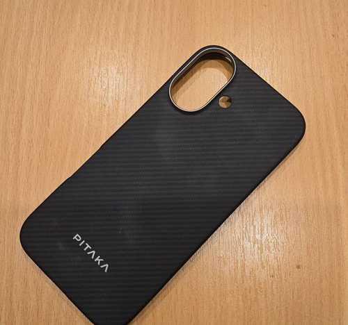 Pitaka iPhone 16