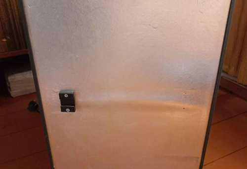 Барный холодильник Минибар Electrolux RH136 D