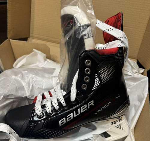 Хоккейные коньки bauer x4