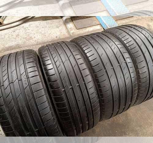 Kumho Ecsta PS71 225/45 R18 и 255/40 R18 95Y