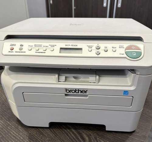 Мфу лазерный brother DCP-7030R