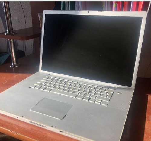 Apple macbook pro 17 2007г