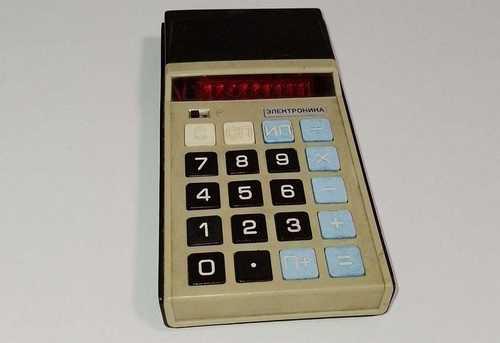 Калькулятор электроника СССР модель Б3-24г