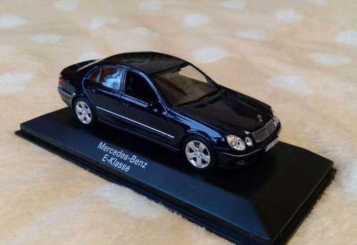 Модель автомобиля 1:43 Mercedes-Benz, Minichamps