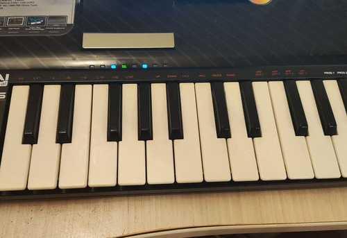 Midi контроллер Akai lpk 25