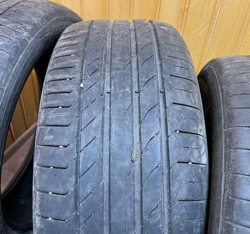 Continental ContiSportContact 5P 235/50 R19 93W