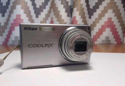 Компактный фотоаппарат nikon coolpix s550