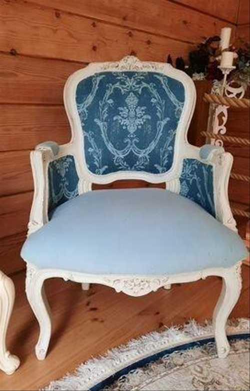 Антикварные каминные кресла. Румыния