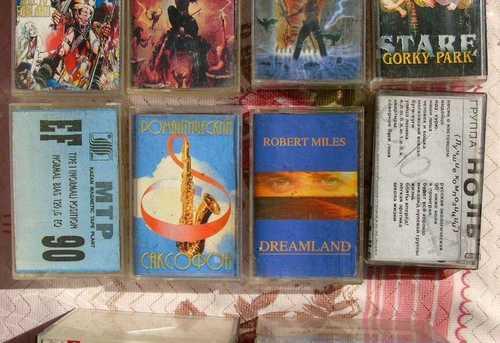 Аудиокассеты и компакт-диски с музыкой