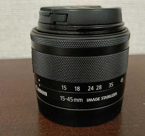 Canon EF-M 15-45mm f/3.5-6.3 IS Stm