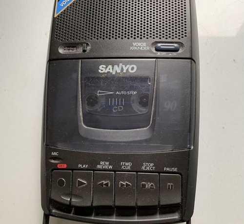 Диктофон-магнитофон Sanyo