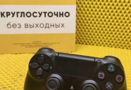Джойстик Dualshock 4