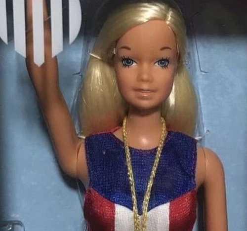 Кукла барби barbie 1975 Gold Medal