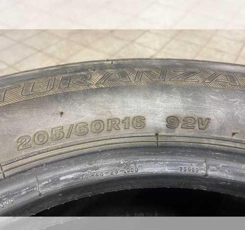 Bridgestone Turanza T001 205/60 R16