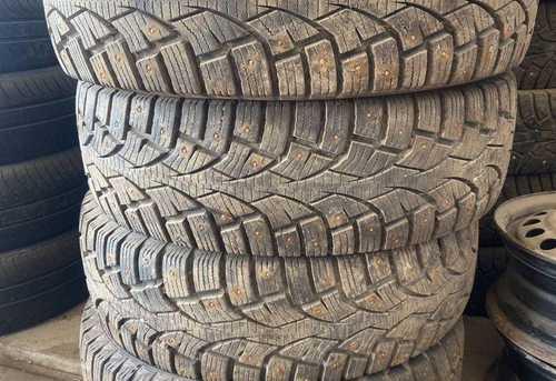 Michelin Agilis 215/65 R16 28L