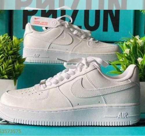 Кроссовки Nike Air Force 1  коробка Poizon