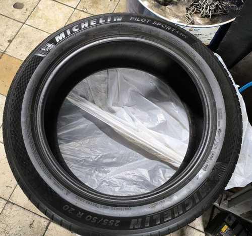 Michelin Pilot Sport 4 SUV 255/50 R20