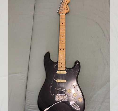 Fender squier standart strat электрогитара