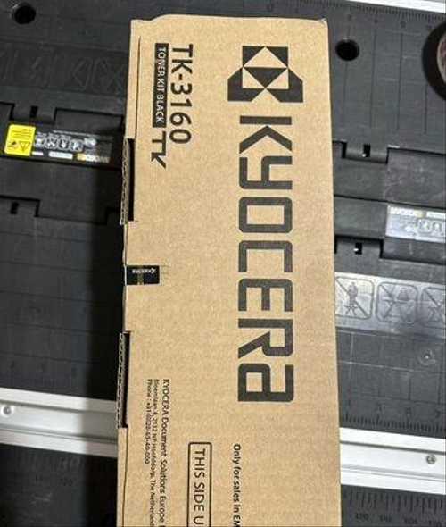 Kyocera Toner Kit TK-3160 (black), 1t02t90nl1