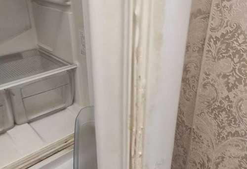 Холодильник indesit B1601