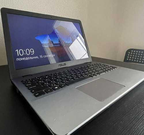 Ноутбук asus vivobook R542U. 15,6"