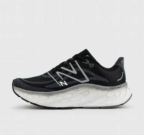 New Balance Fresh Foam x More V4 Black White