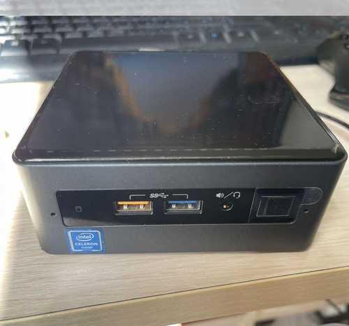 Мини компьютер платформа Intel NUC boxnuc7cjysal2