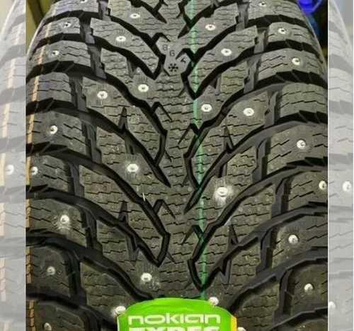 Nokian Tyres Hakkapeliitta 9 SUV 275/45 R20 110T