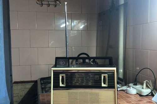 Радиоприёмник Vef-Spidola-10(редкость)