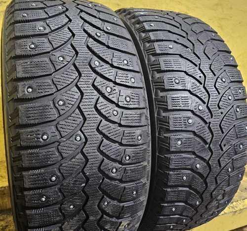 Bridgestone Blizzak Spike-01 215/55 R16 97T