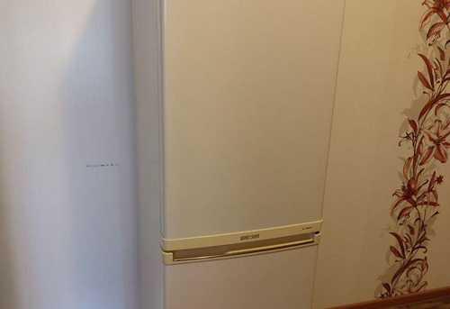 Холодильник Samsung RL17mbsw б/у