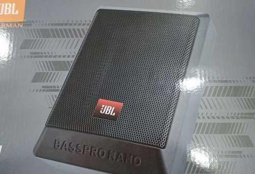 Активный сабвуфер под сиденья от JBL JB-6 200W