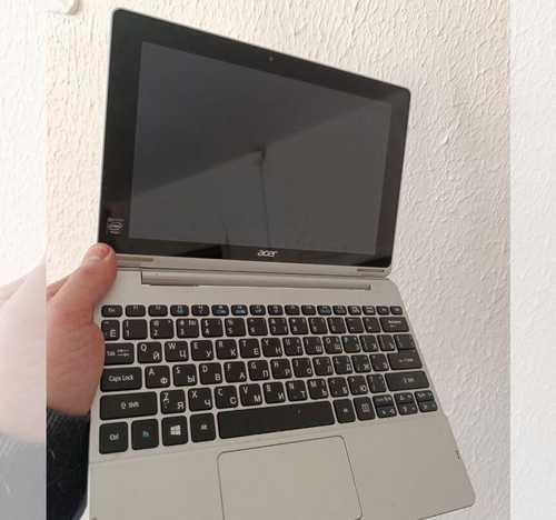 Планшет Acer Aspire Switch 10 (нетбук) док станция